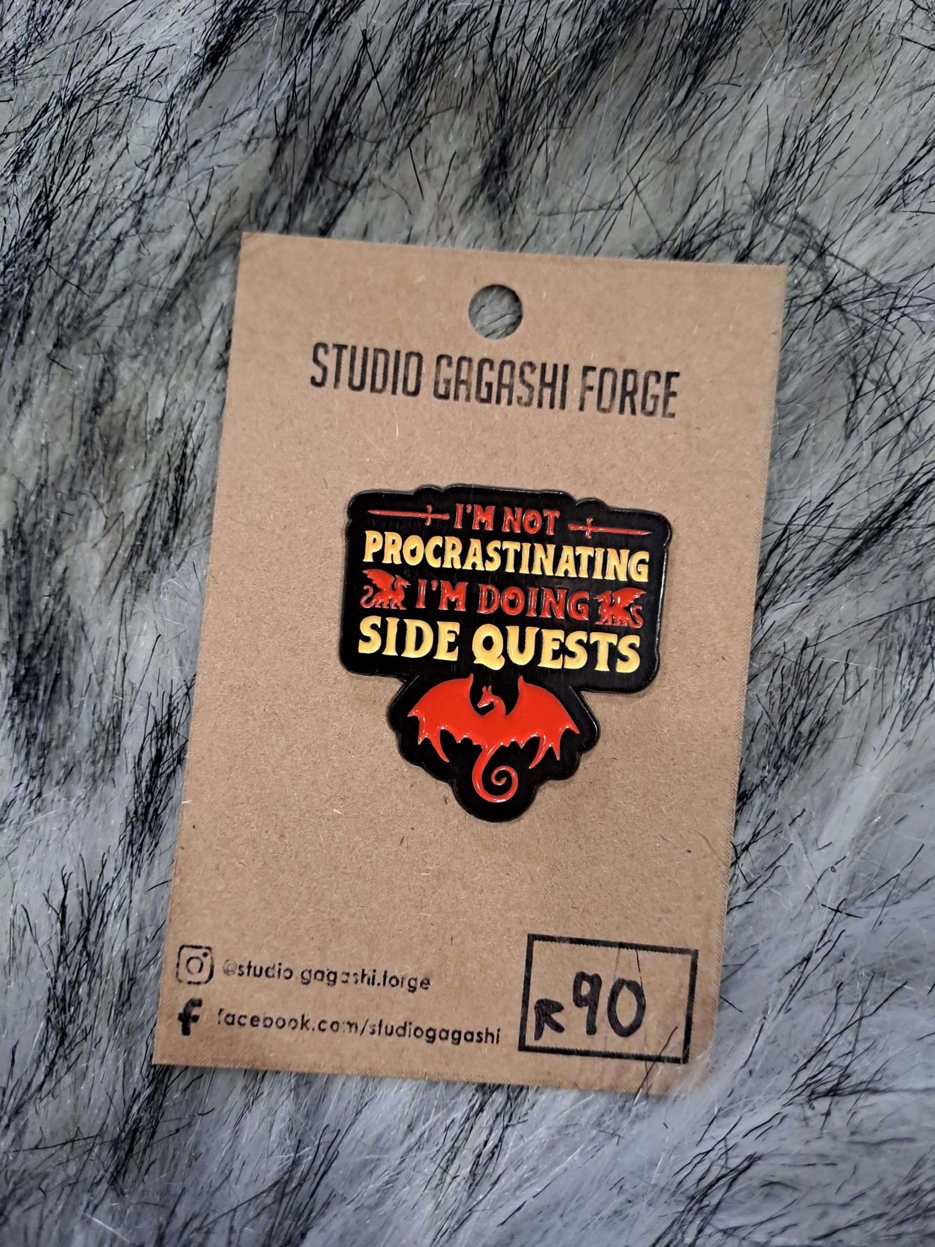I’m Not Procrastinating I’m Doing Side Quests Pin – Studio Gagashi