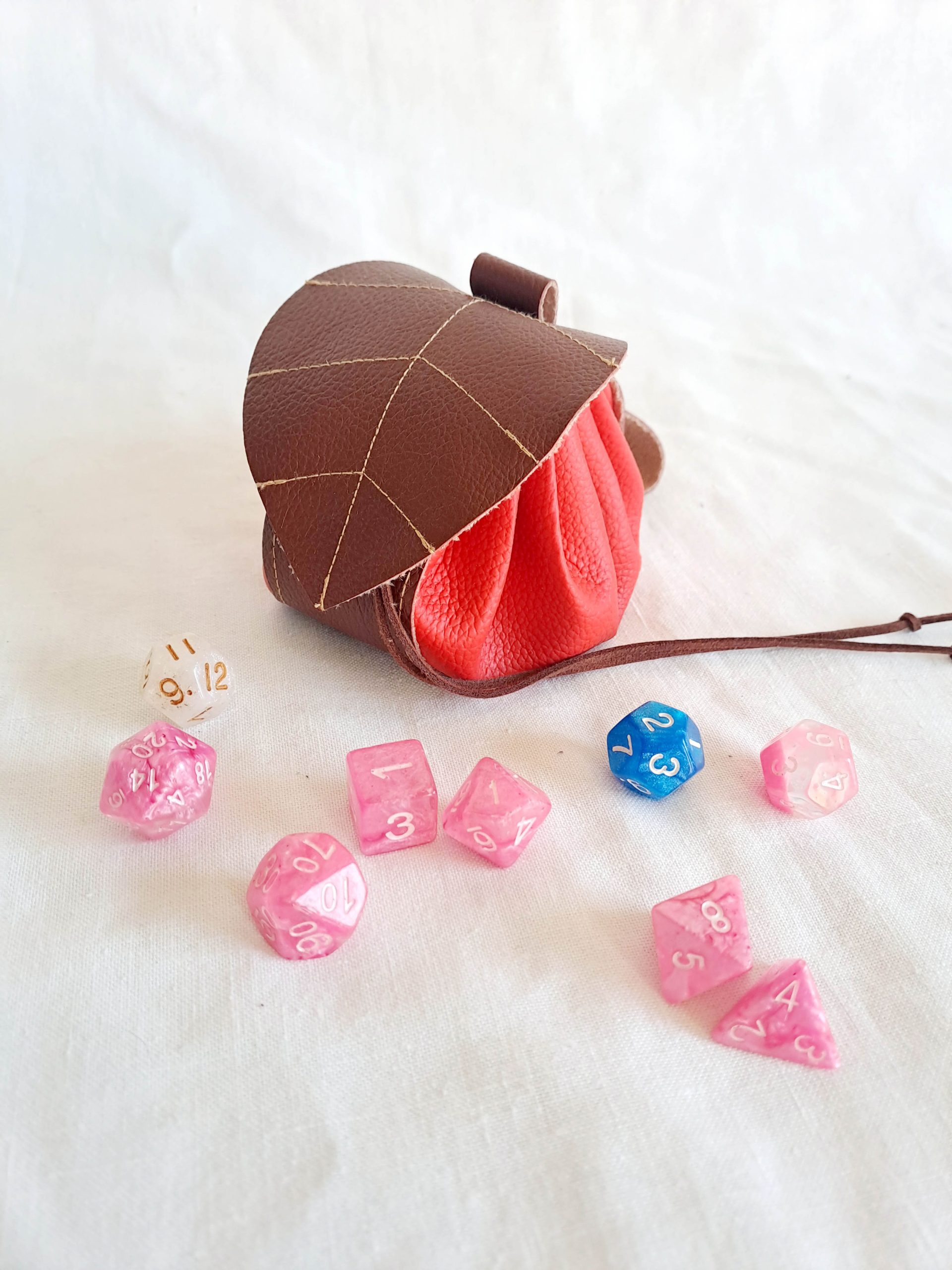 Red Dice Pouch – Studio Gagashi