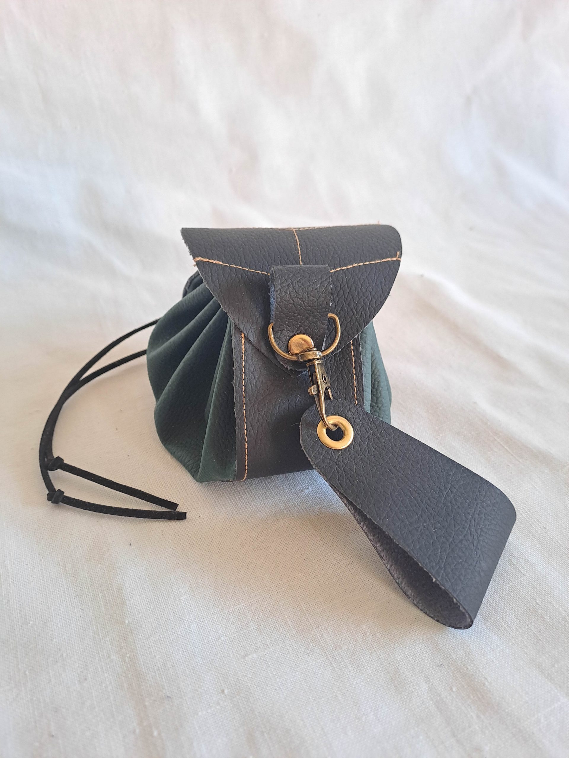 Green Dice Pouch (black) – Studio Gagashi